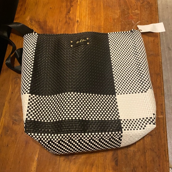 mavis by herrera | Bags | Mavis By Herrera Sustainable Crossbody Bag In ...